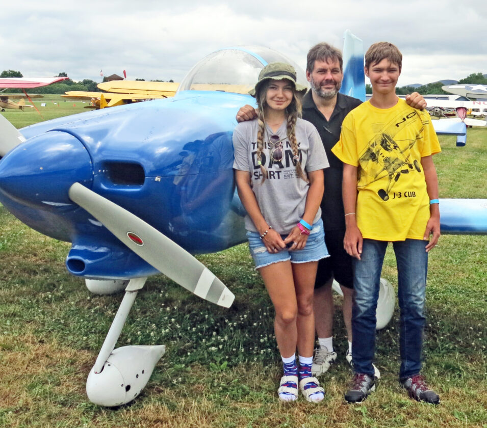 Flying family lands at the Fly-In | News, Sports, Jobs - The Express